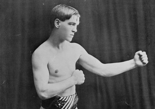 Top 12 Best Bantamweights: The Greatest 'Roosters' In Boxing History
