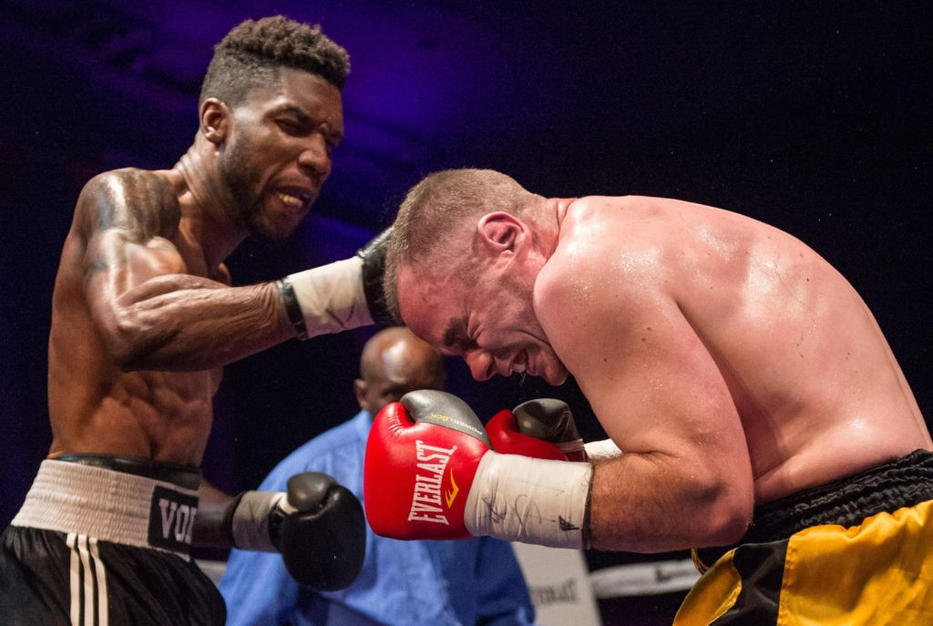 Volny 5 crop - The Fight City