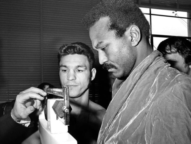 Napoles vs Backus II. The Clock Strikes 12 On Young Billy.